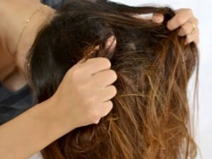 How to Scrunch Straight Hair – Thick, Short, Overnight, with Gel, Pin ...